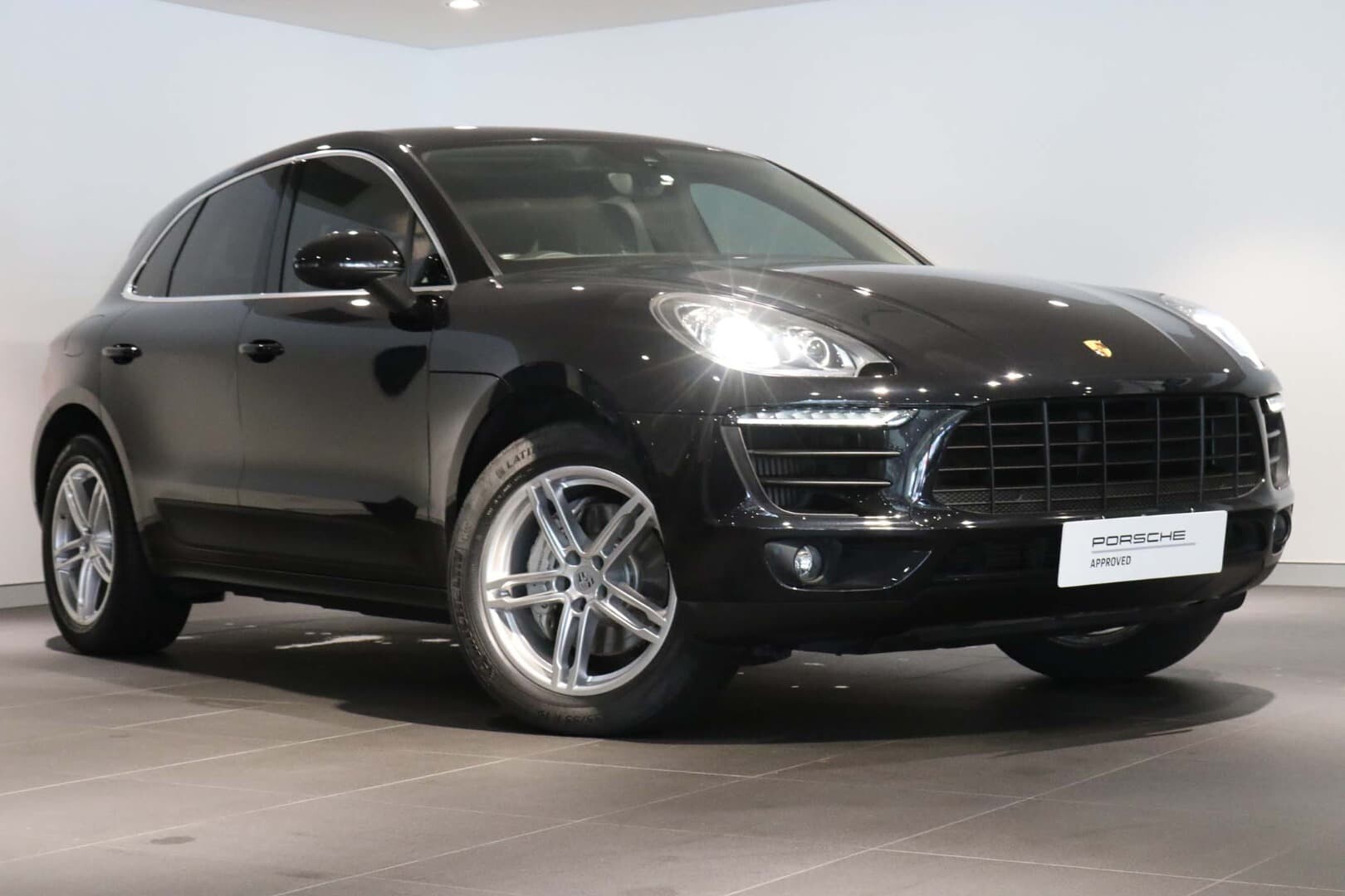 2016 Porsche Macan subscription for $undefined/wk - carbar Australia